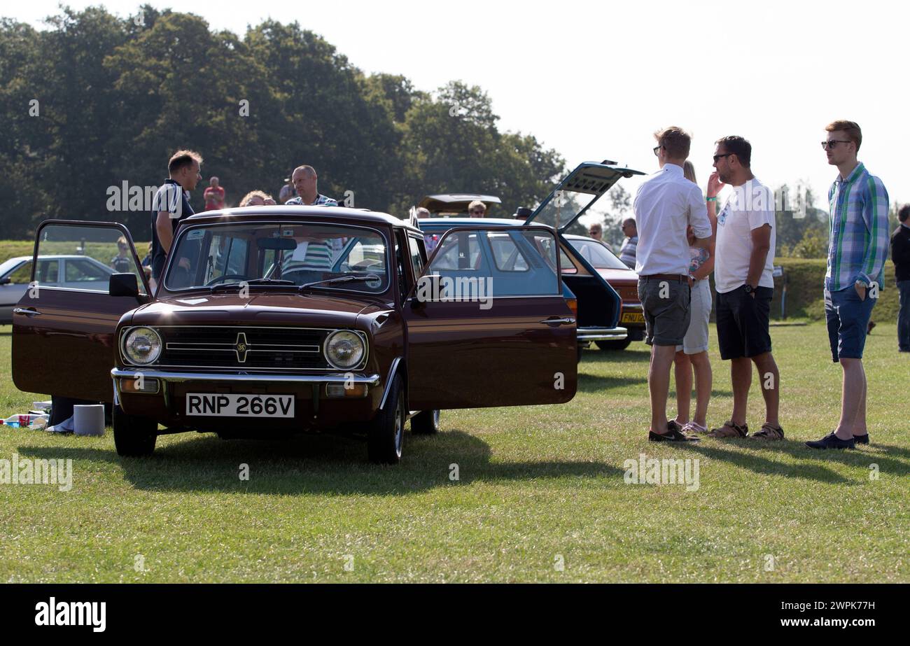 26/07/14 Mini Clubman Estate. Princess Diana's Mini Metro was the star ...