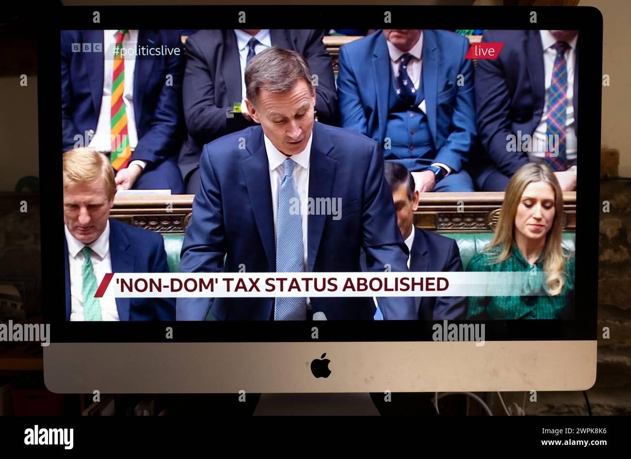 Jeremy Hunt Tory Conservative Chancellor of the Exchequer delivers ...