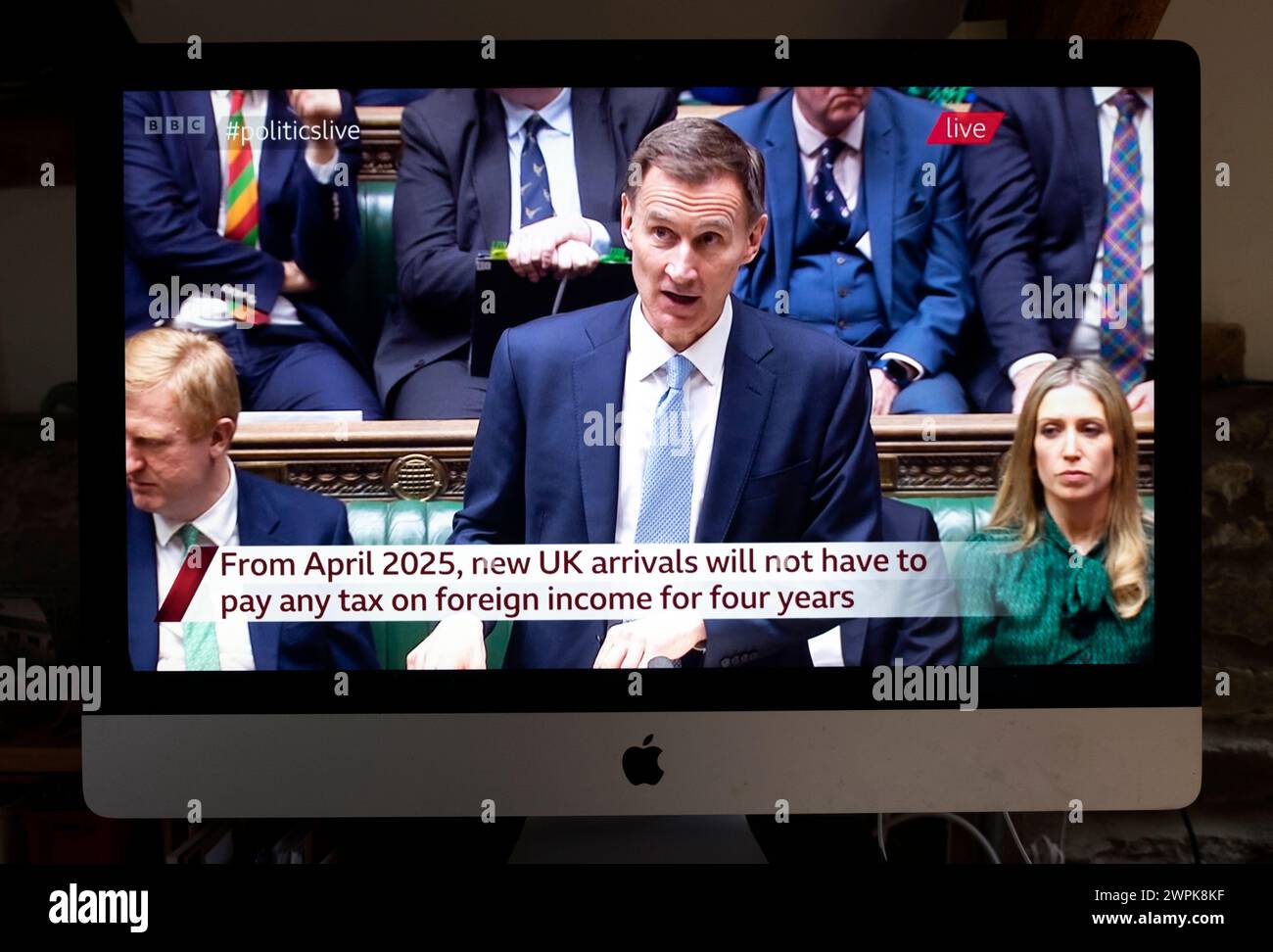 Jeremy Hunt Tory Conservative Chancellor of the Exchequer delivers ...