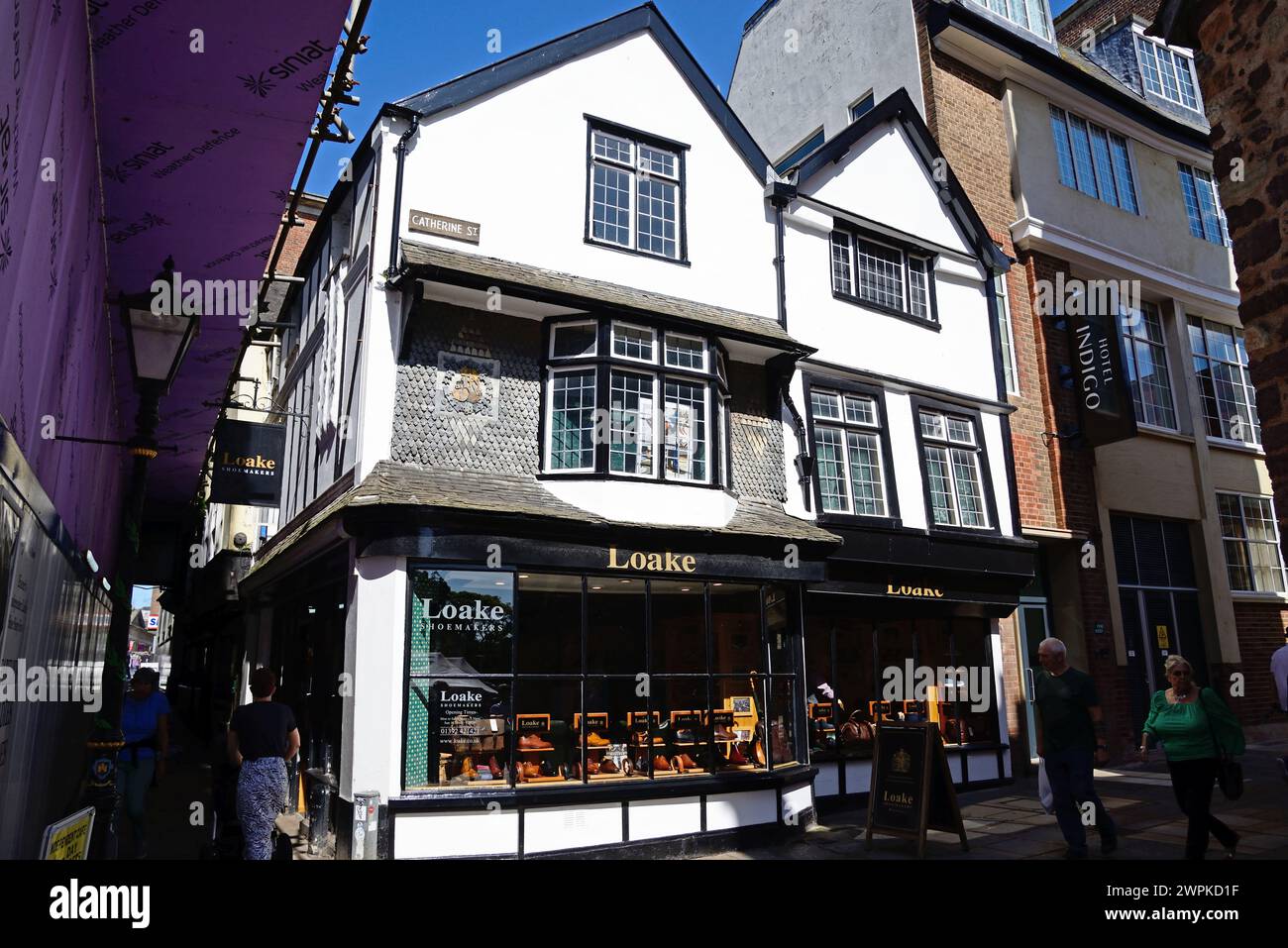 Mens shoe city hi-res stock photography and images - Alamy