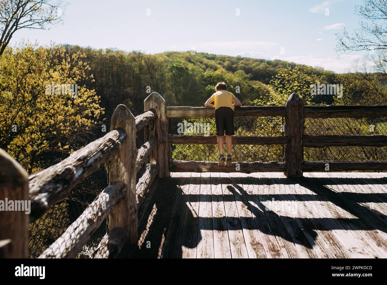 Deck railing hi-res stock photography and images - Alamy