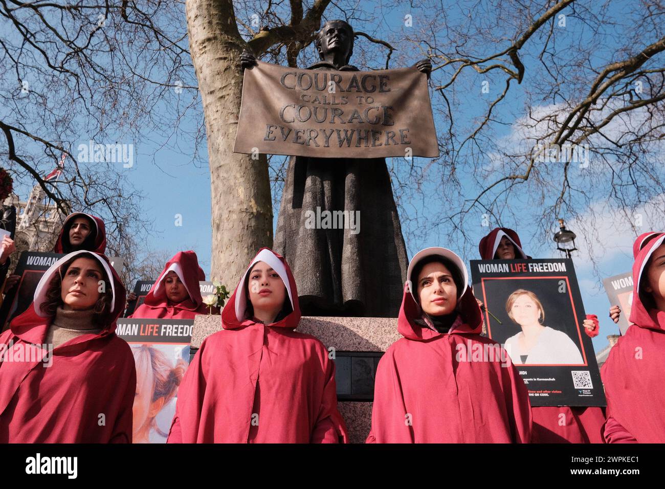 The handmaids tale costumes hi-res stock photography and images - Alamy