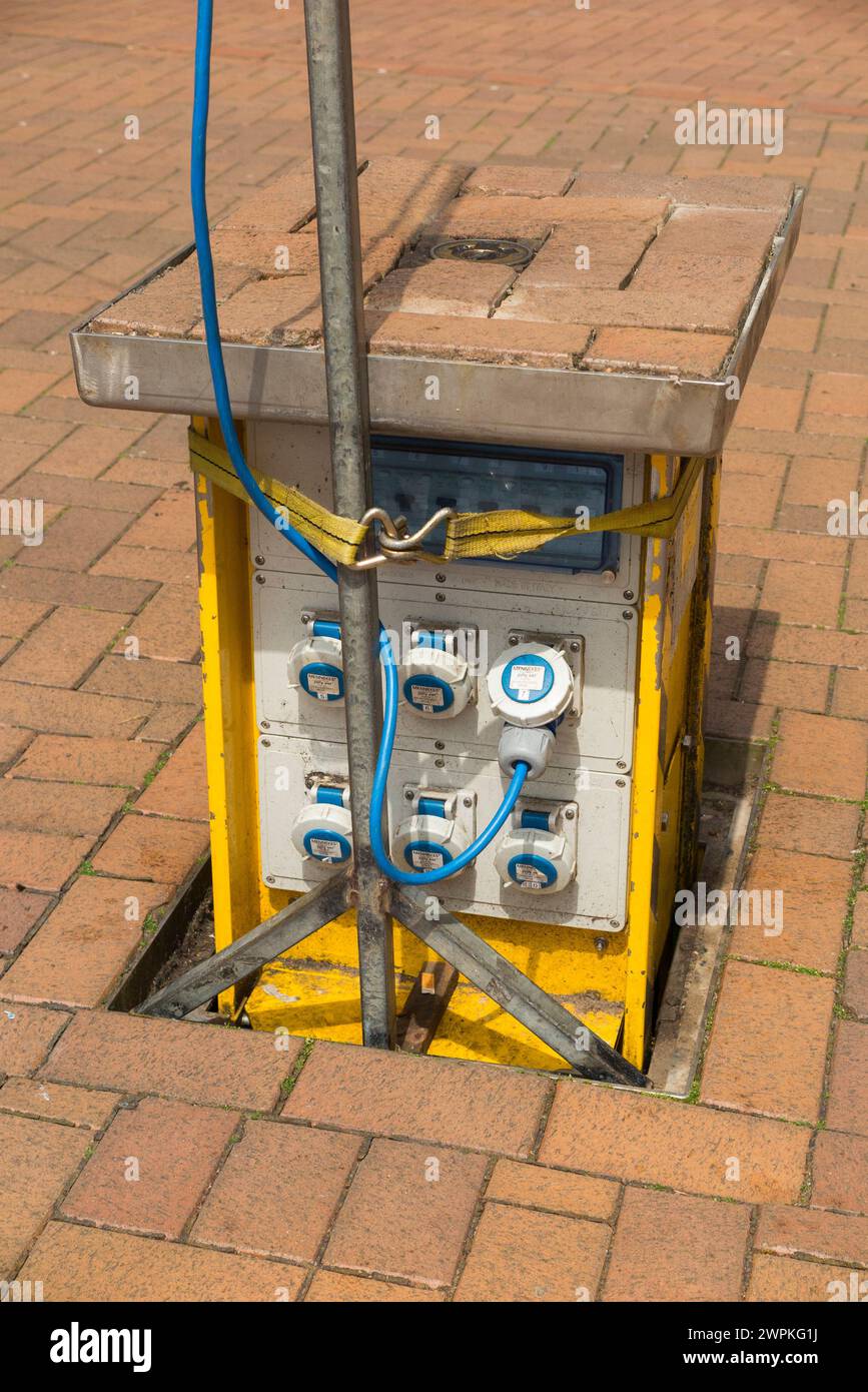 Pop up raising / rising / riser power supply in a public space ...