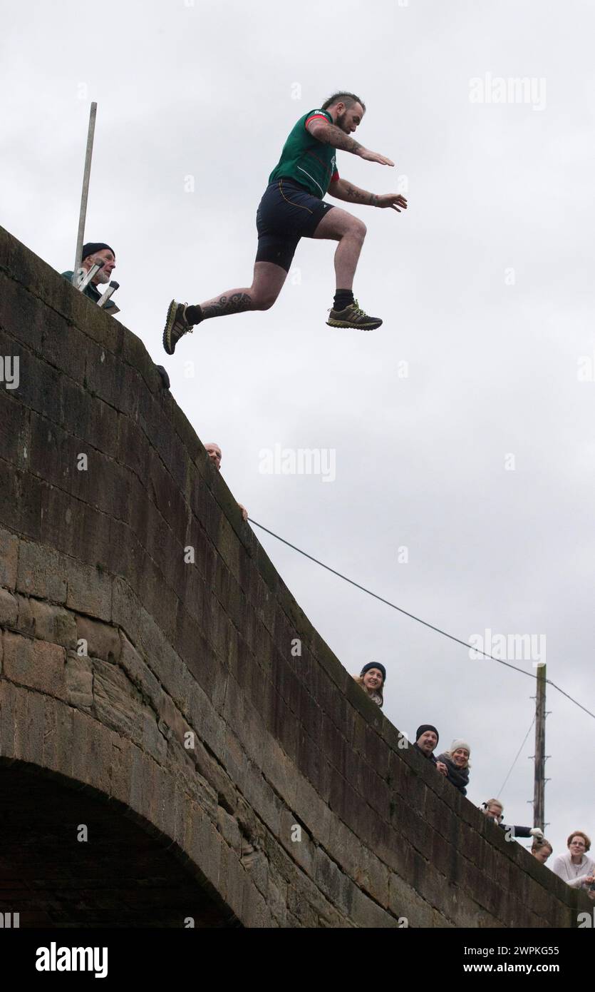 01/01/15 Despite organisers cancelling this year's bridge jump, until ...