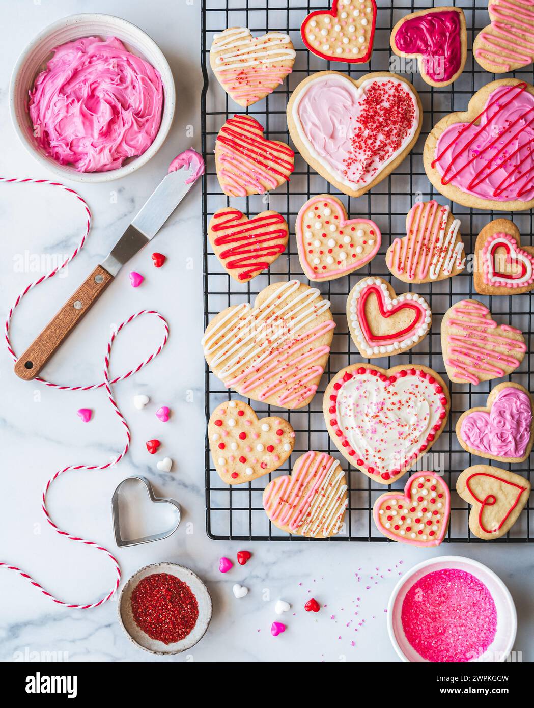 People bake valentine's day cookies hi-res stock photography and images ...
