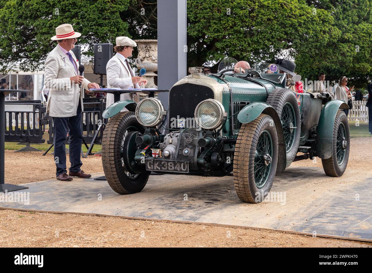 Bentley classic car display hi-res stock photography and images - Alamy