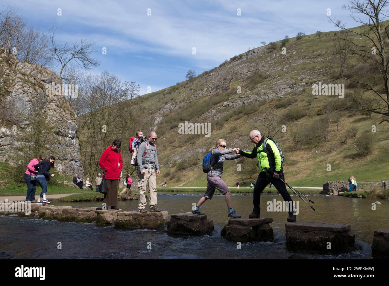 15/04/15 On the hottest day of the year, tourists flock to cool-off as ...