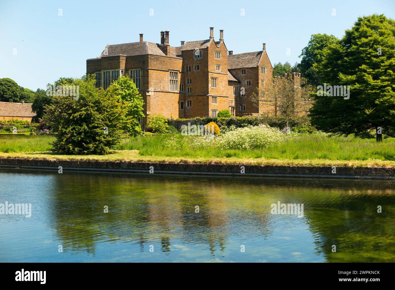 Rear view Broughton Castle and moat; moated manor house nr Banbury ...