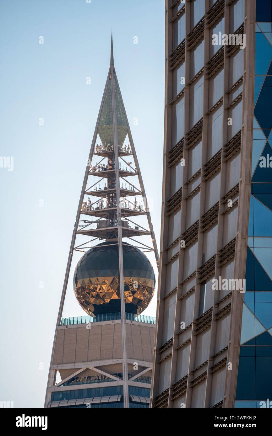 Riyadh kingdom tower water tower hi-res stock photography and images - Alamy