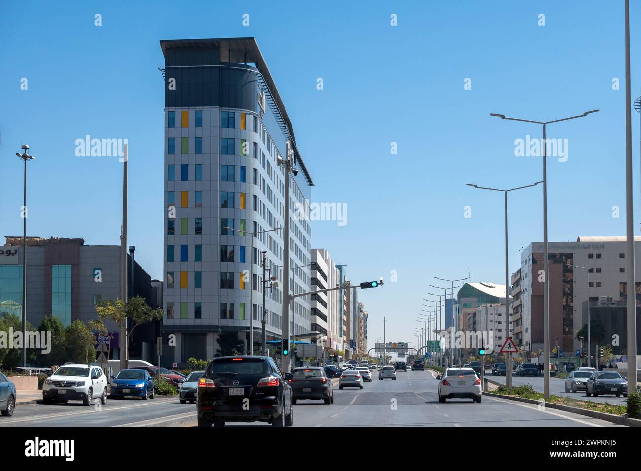Riyadh Olaya Street Buildings and landmark Roads and traffic in riyadh ...
