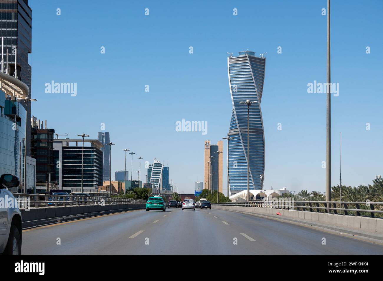 Riyadh Olaya Street Buildings and landmark Roads and traffic in riyadh ...