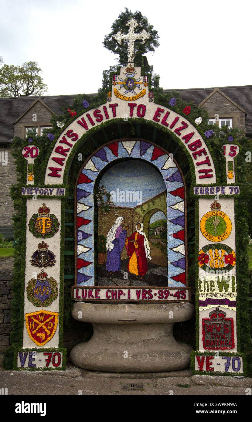 Well dressings peak district hi-res stock photography and images - Alamy