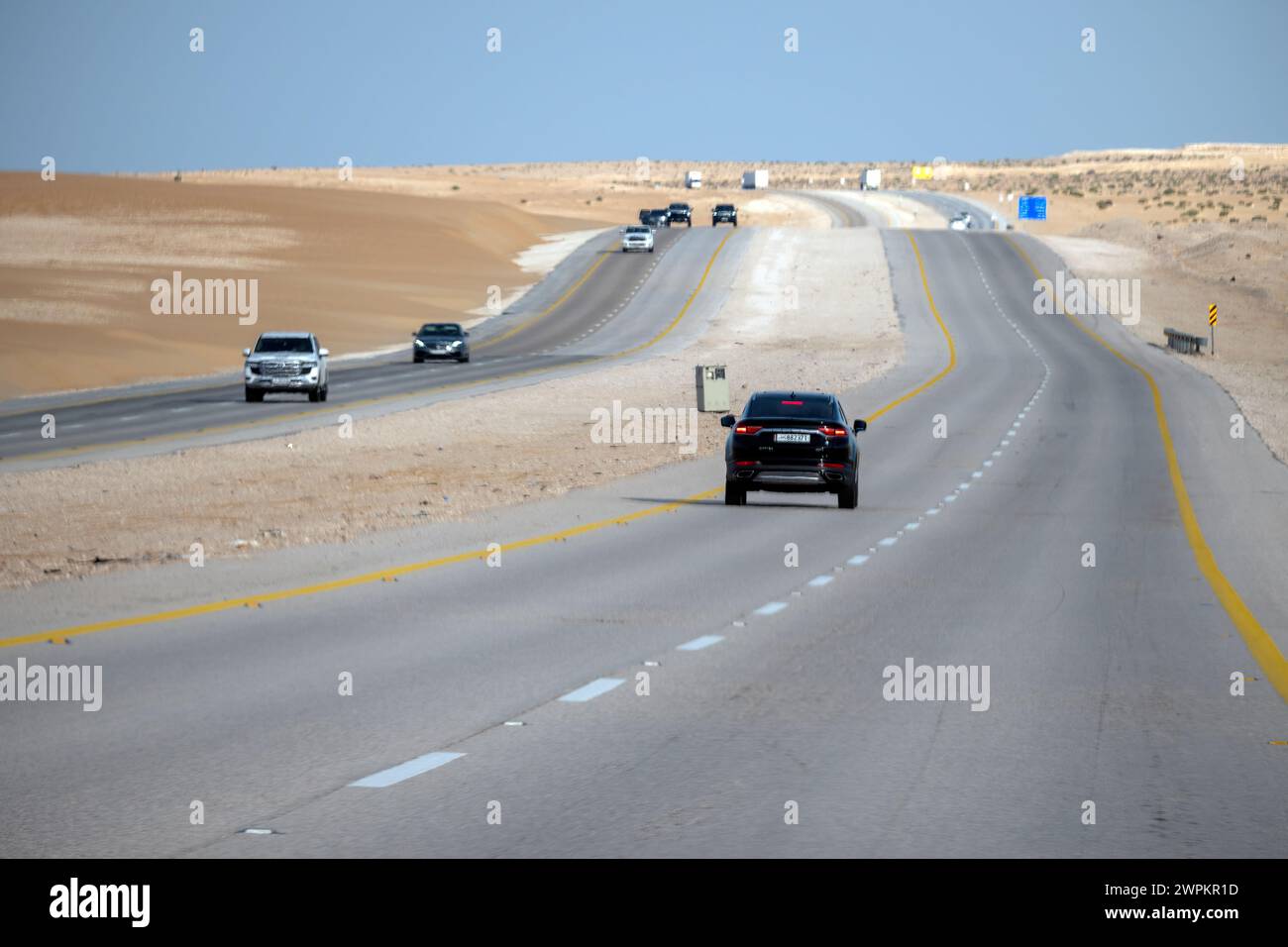 Road trough the desert Riyadh-Mecca highway in Saudi Arabia Stock Photo ...