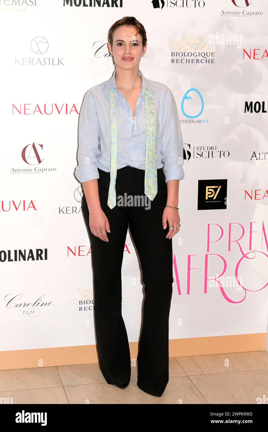 Angela Curri bei der 20. Verleihung des Premio Afrodite 2024 im Cinema ...