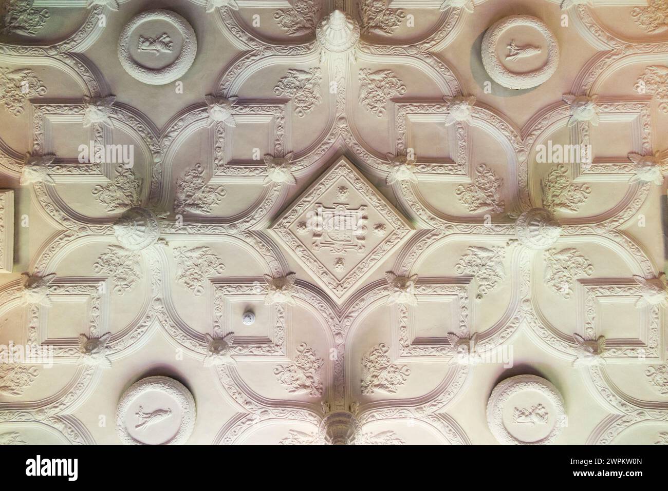 Plasterwork ceiling detail hi-res stock photography and images - Alamy