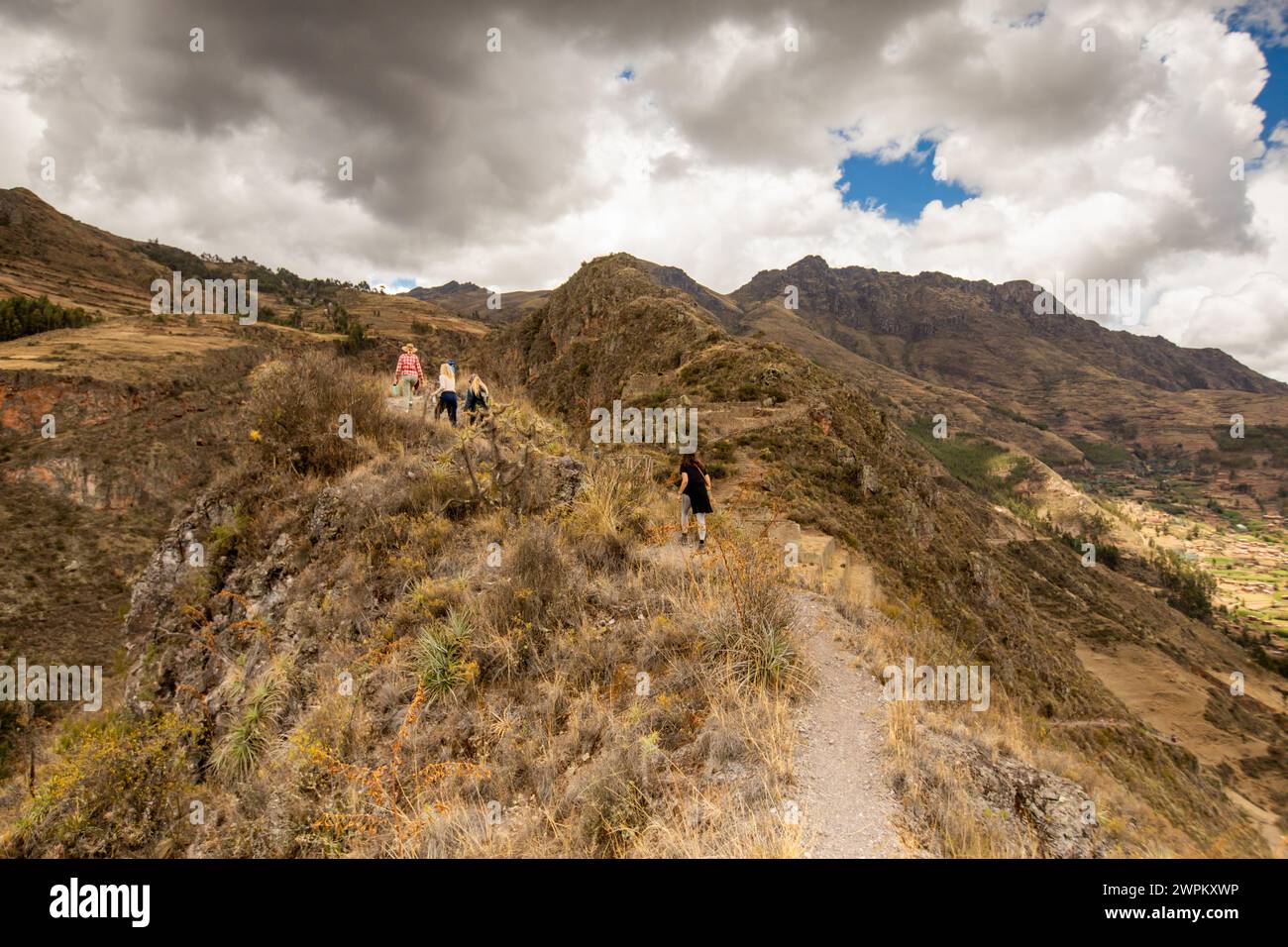 Sacred valley peru sports hi-res stock photography and images - Alamy