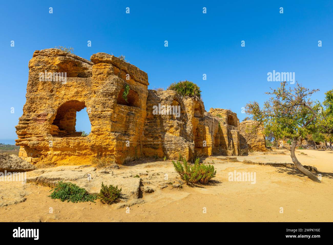 Greek Fortifications, southern city wall, Valle dei Templi (Valley of ...