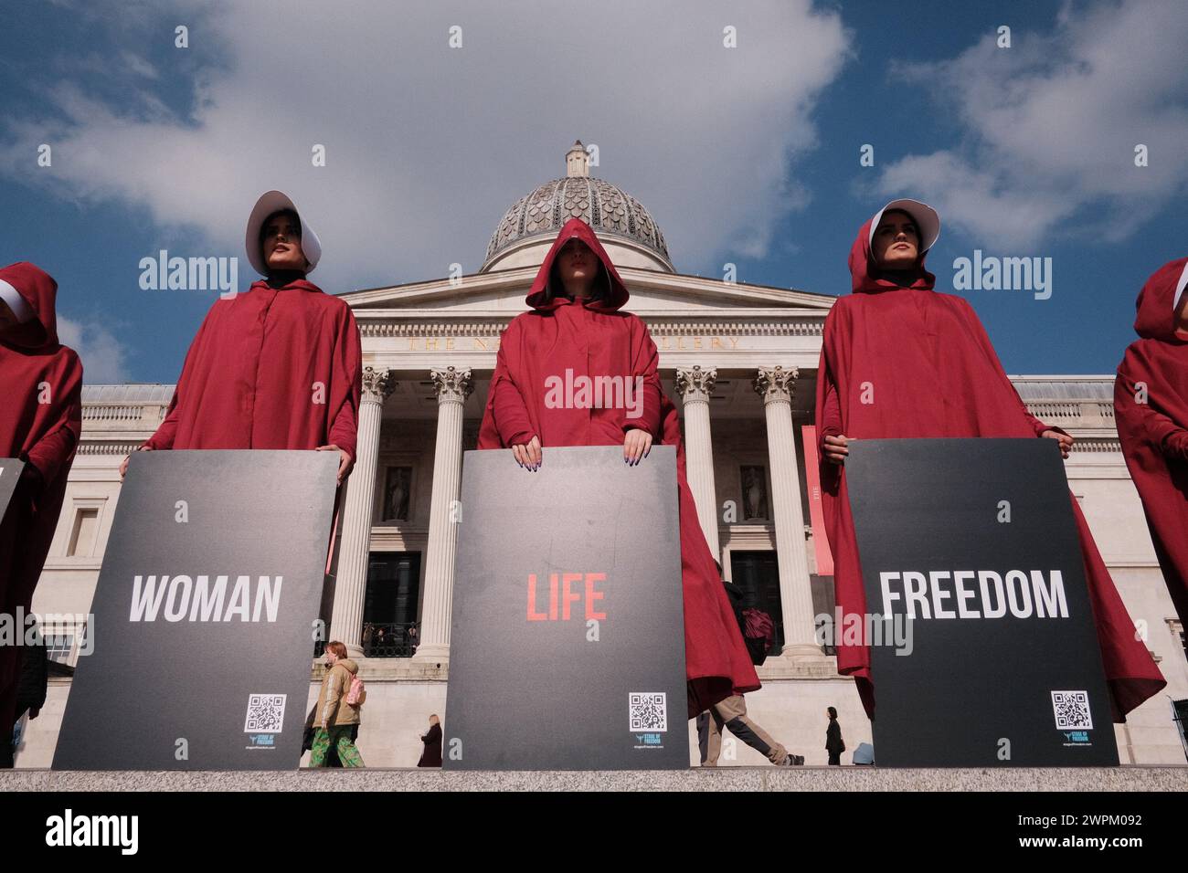 Handmaids tale costumes hi-res stock photography and images - Alamy