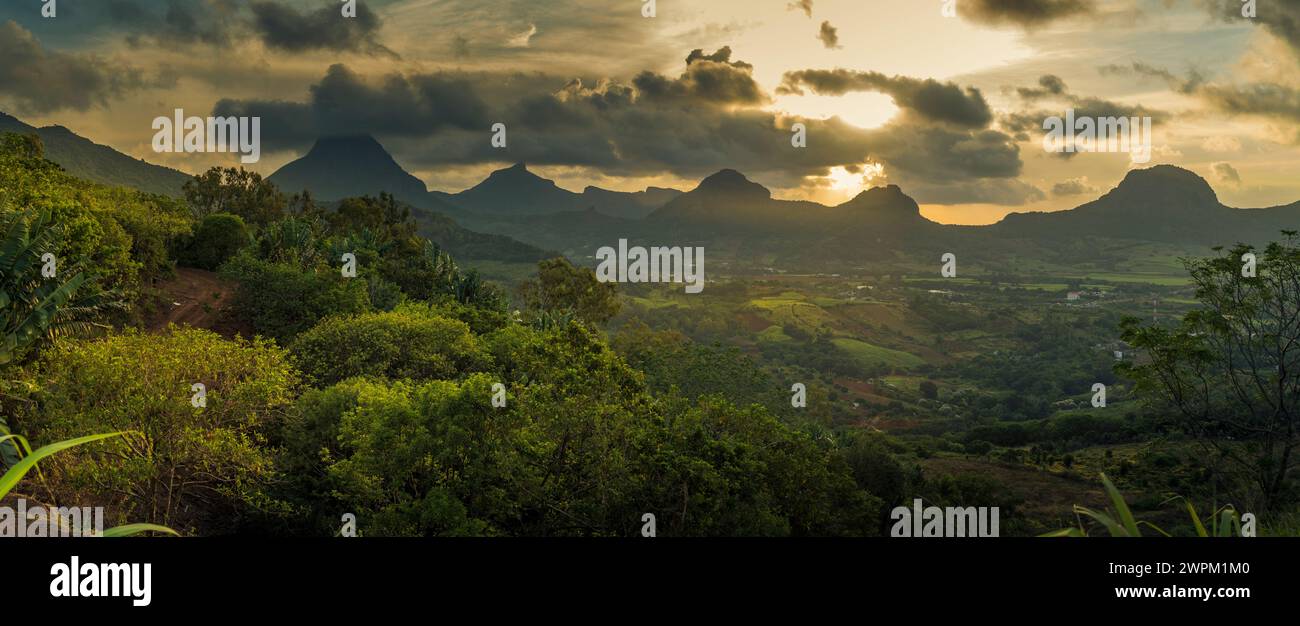 View of Pieter Both and Long Mountain, Nouvelle Decouverte, Mauritius, Indian Ocean, Africa ...