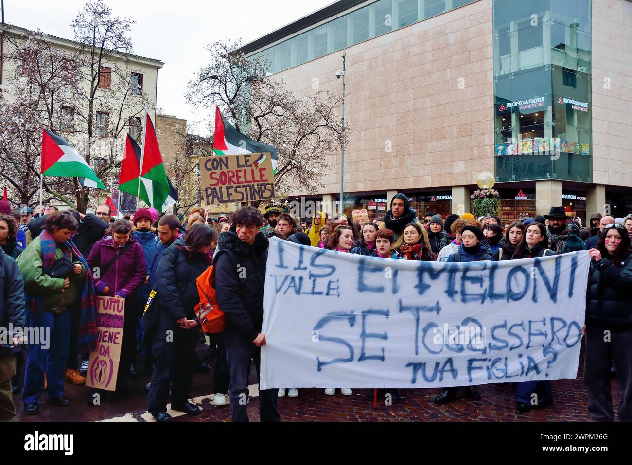 Gender violence italy hi-res stock photography and images - Alamy