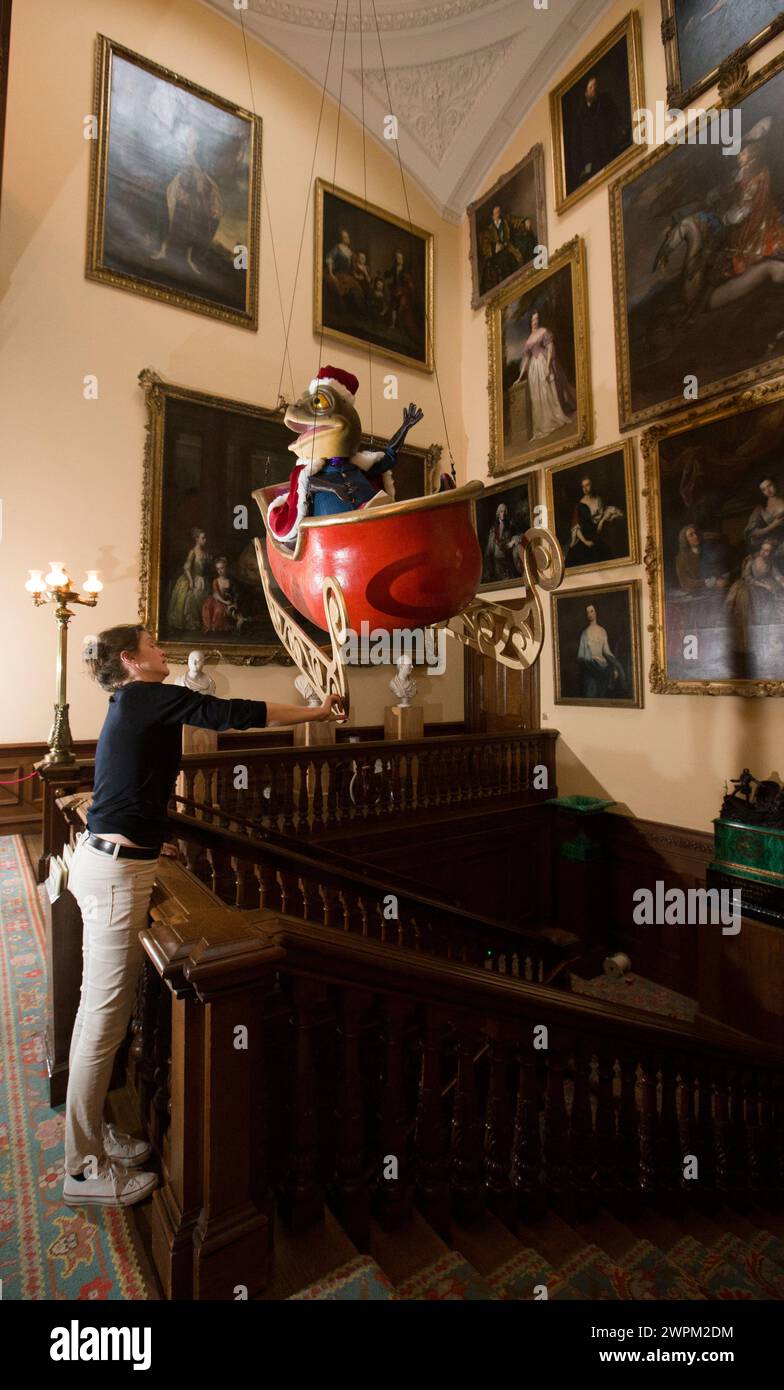 Mr toad of toad hall hi-res stock photography and images - Alamy