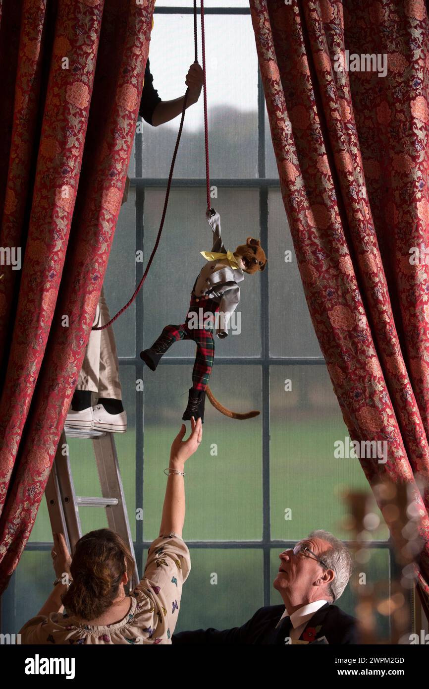 06/11/15 The weasels take over the dinning room in 'Toad Hall ...