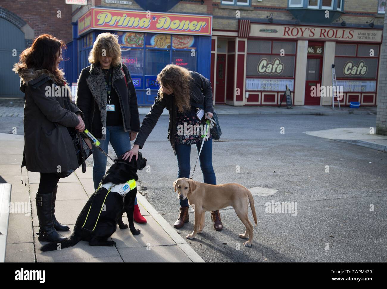 10/11/15 ***FREE PHOTO FOR EDITORIAL USE*** Annie Giles-Quinn, Mr Quin ...