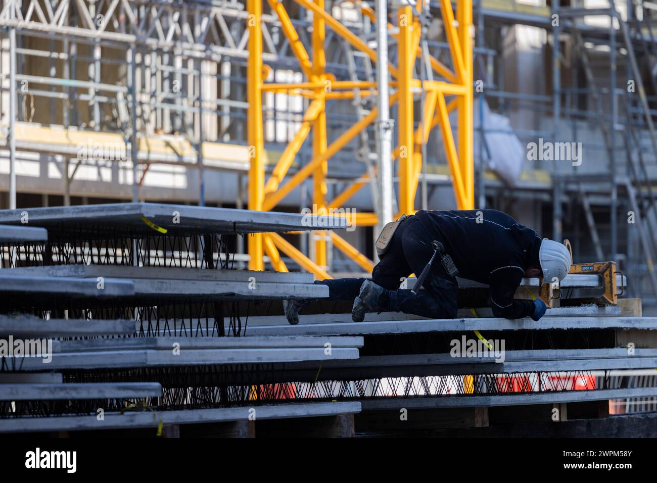 Reinforced concrete shell construction hi-res stock photography and ...