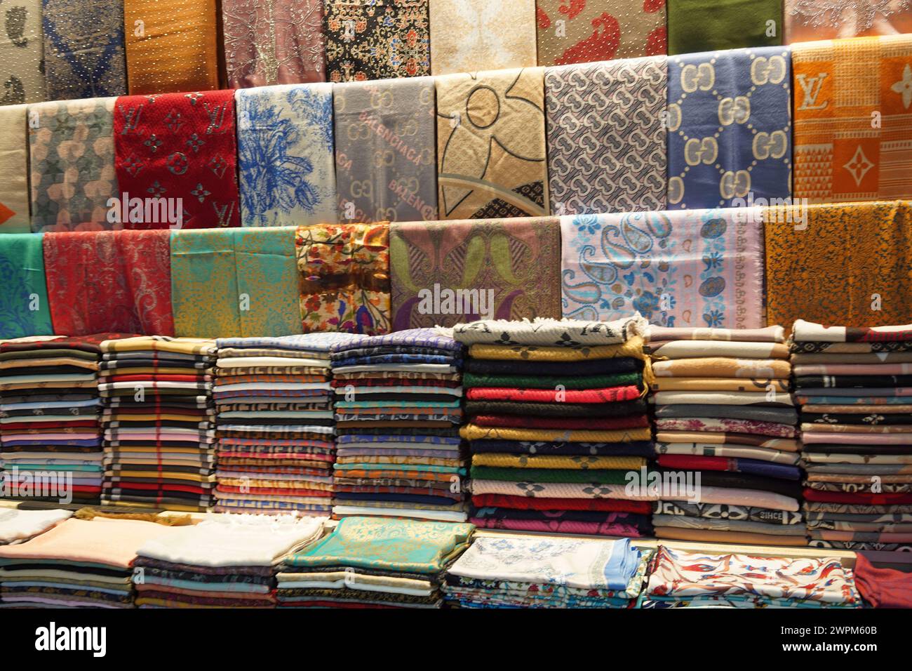 Piles of colourful fabric in the Grand Bazaar, Istanbul, Turkey Stock ...
