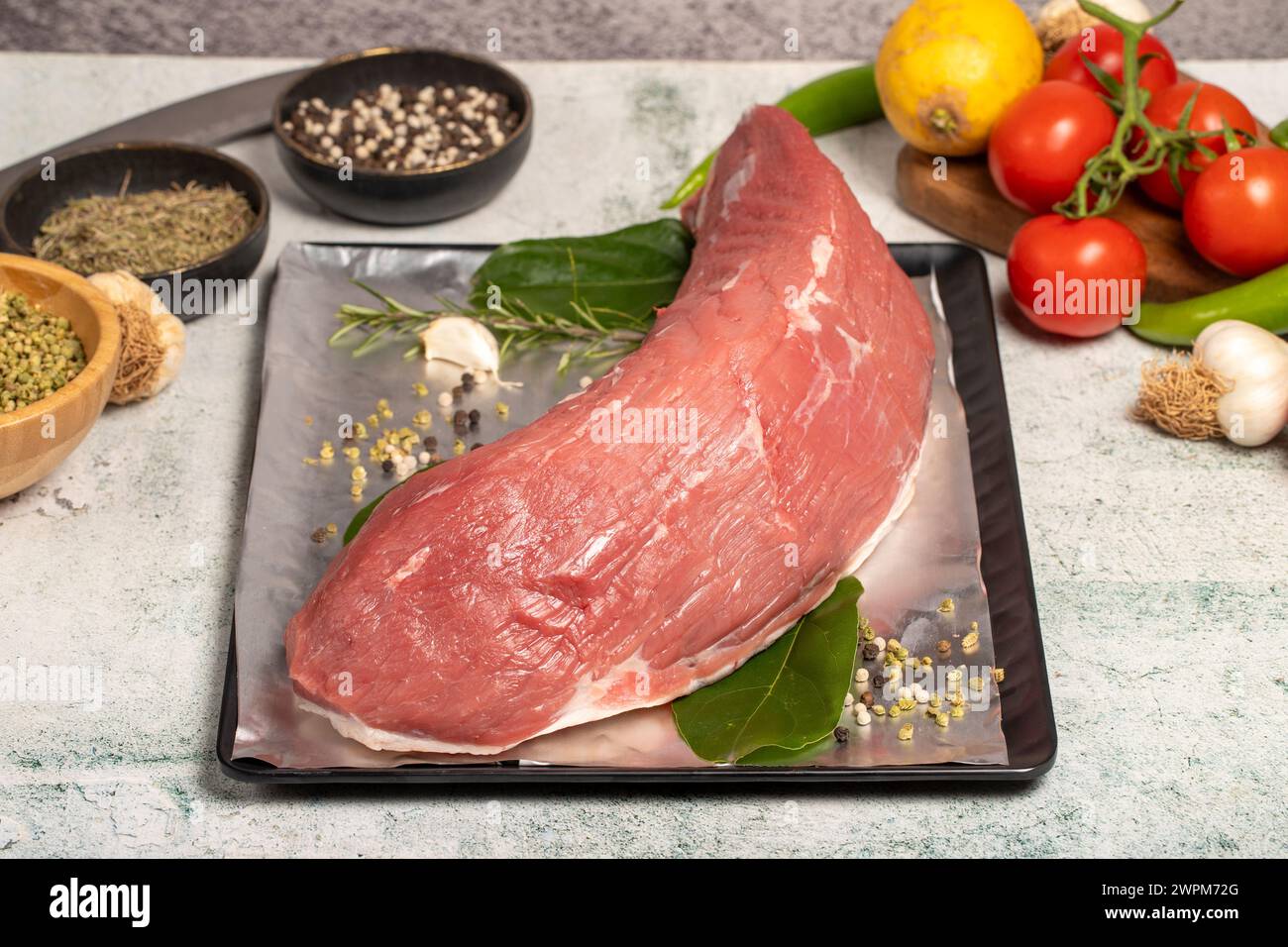 Ground round sirloin hi-res stock photography and images - Alamy