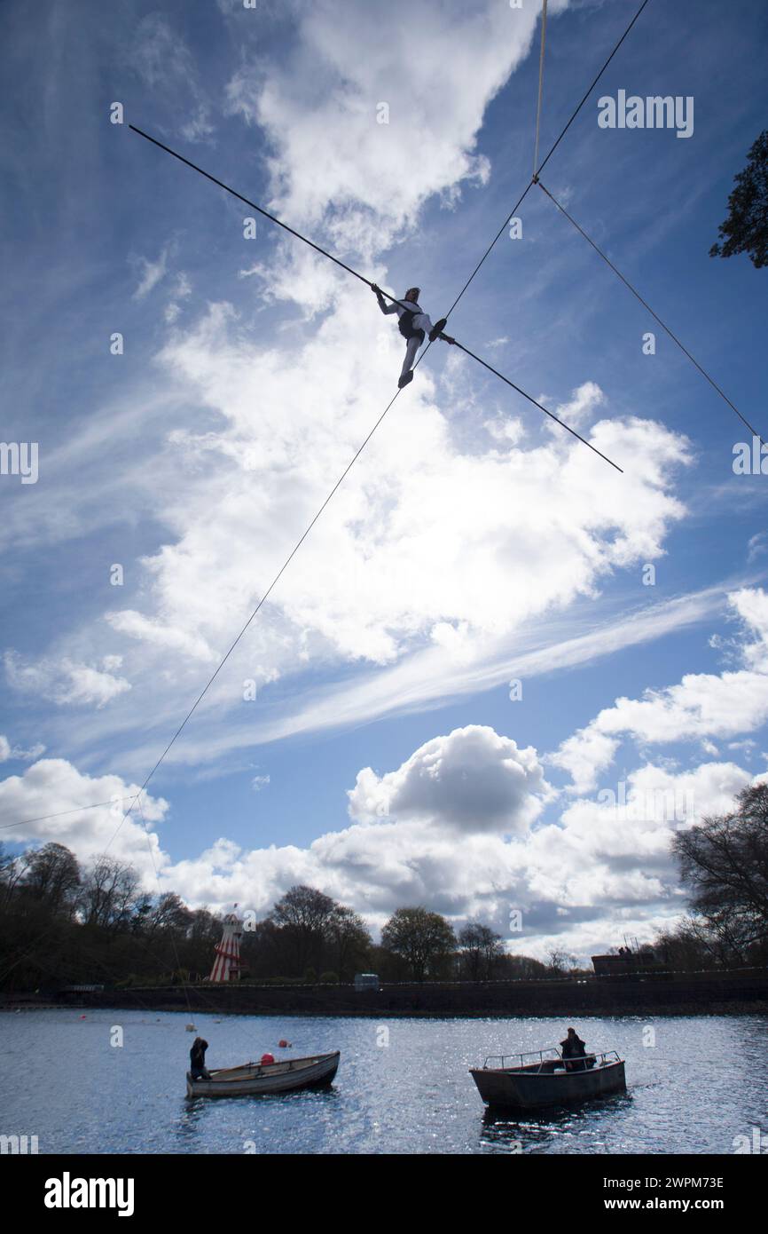 29/04/16 Fearless tightrope walker Christopher Bullzini, recreates the ...