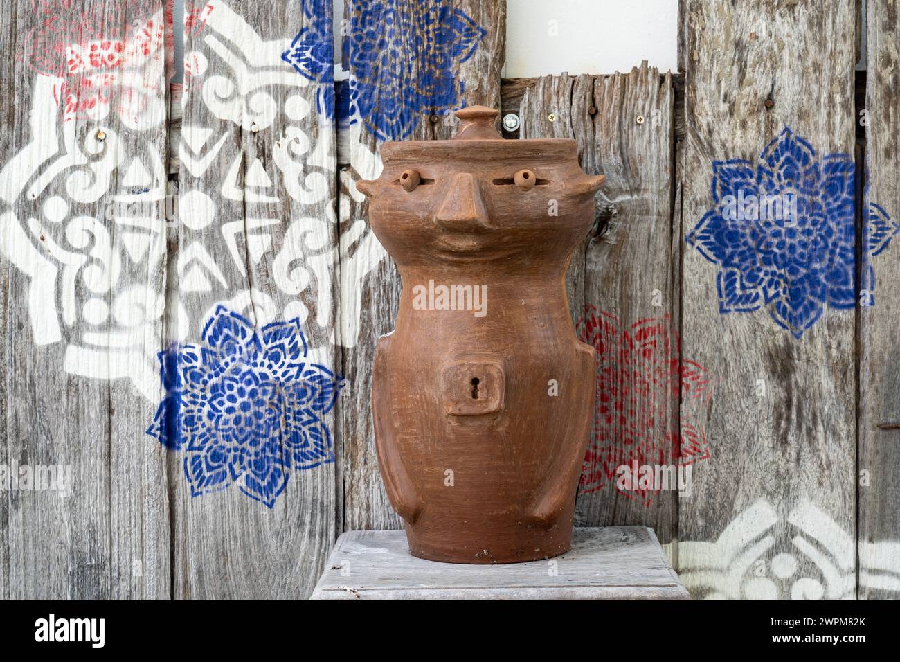 Funny face man sculpted in clay Stock Photo - Alamy