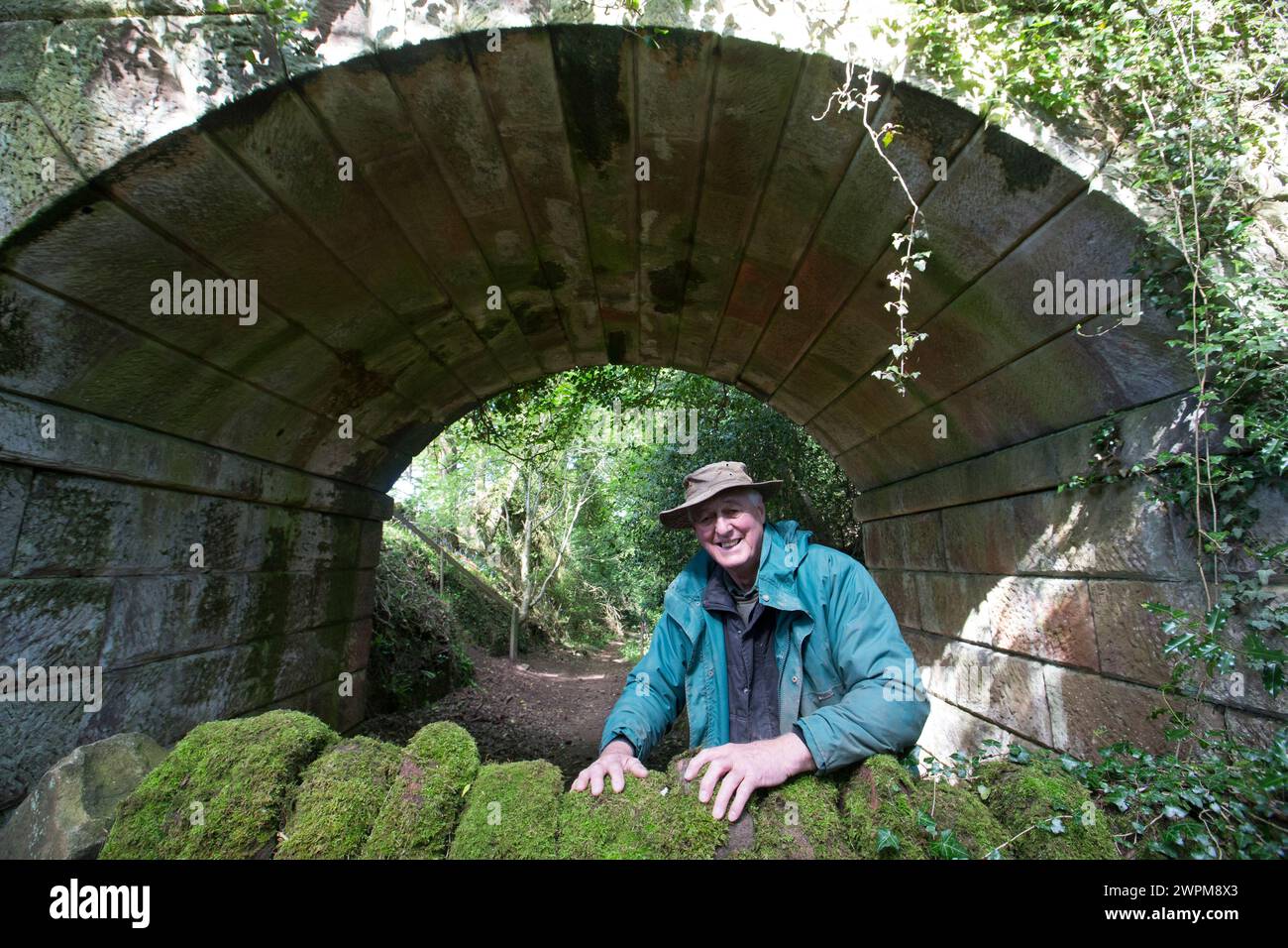 Plateway hi-res stock photography and images - Alamy