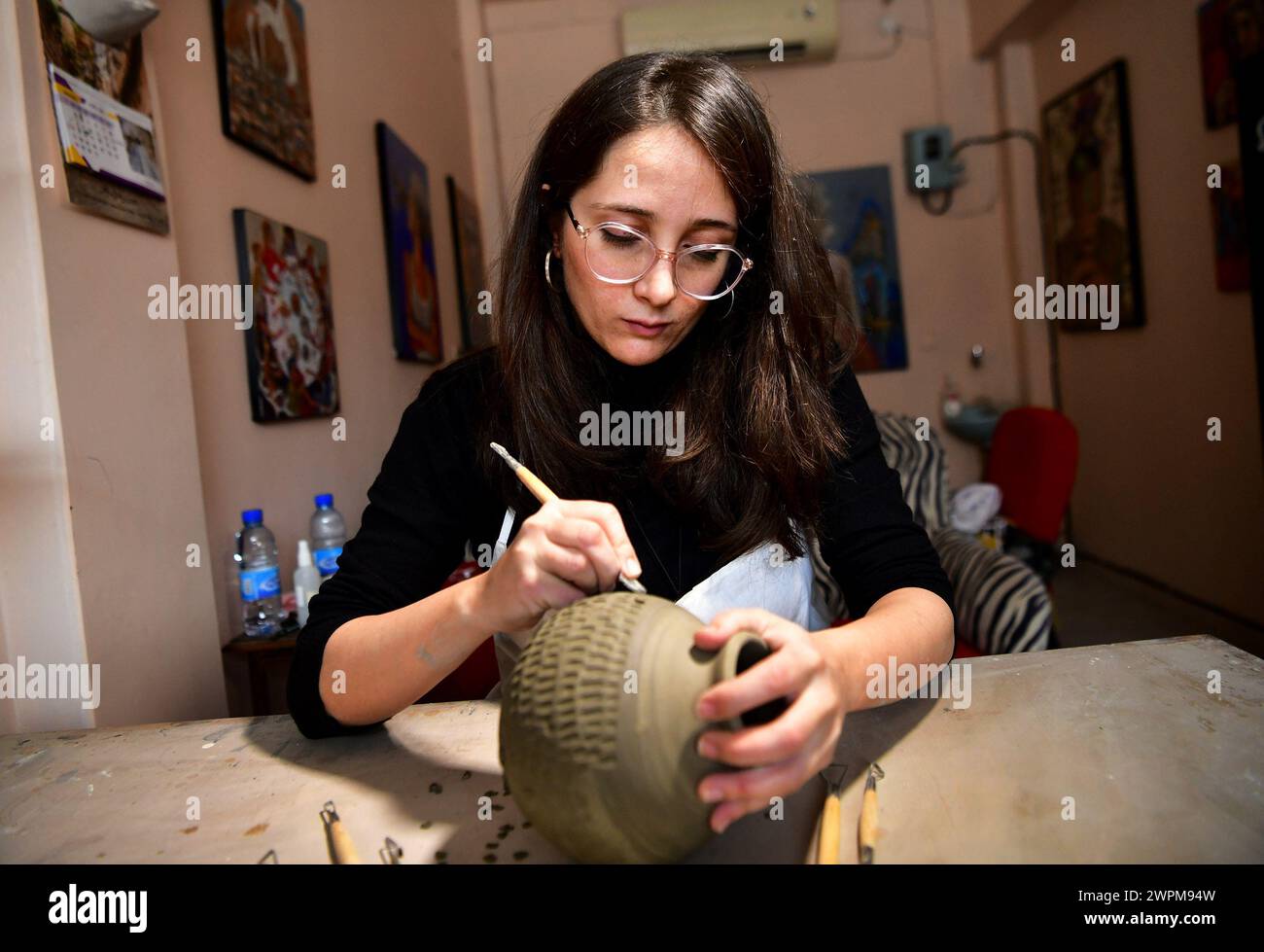 Pottery syrian hi-res stock photography and images - Alamy