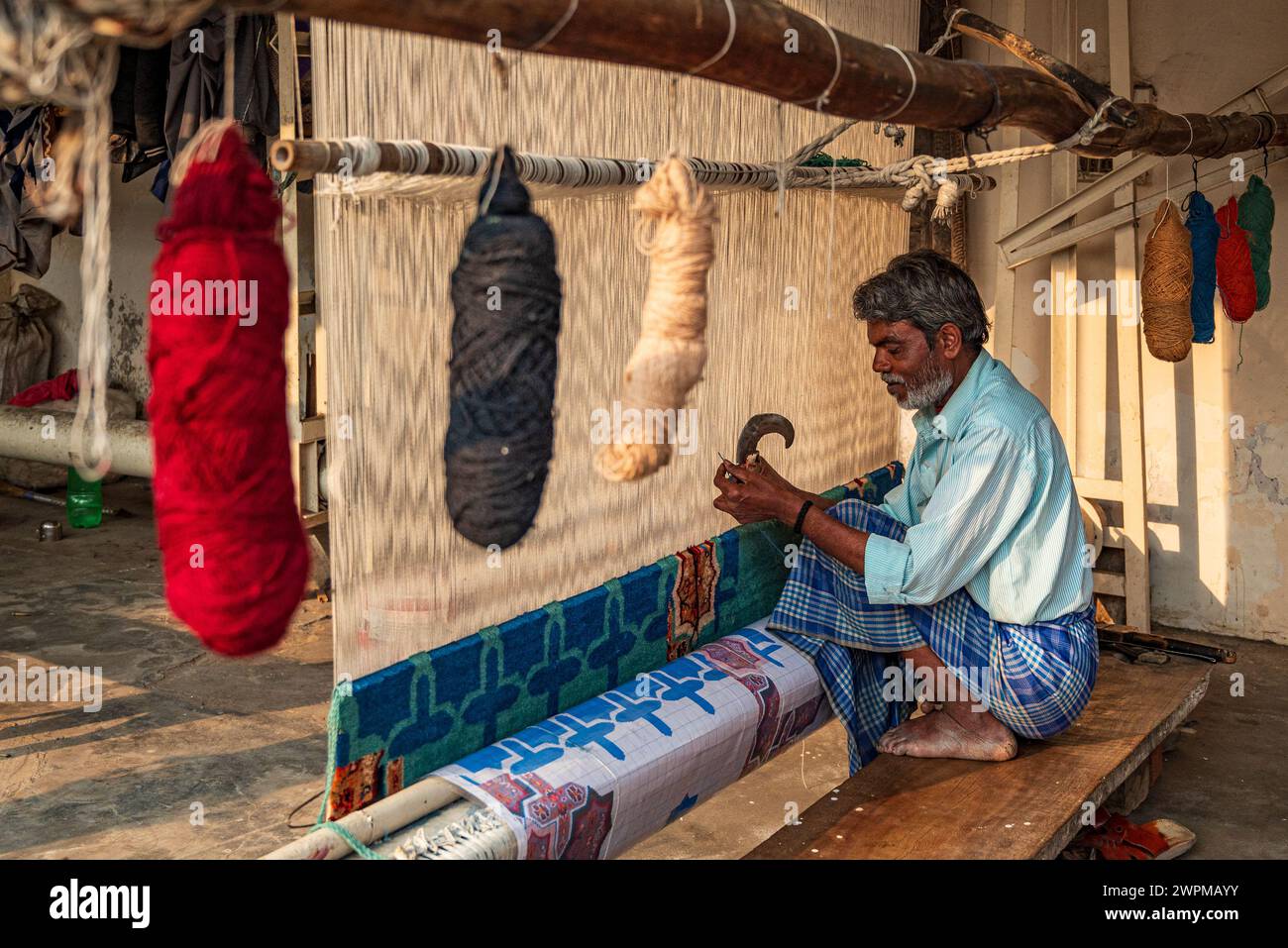 Rug weaving india hi-res stock photography and images - Alamy