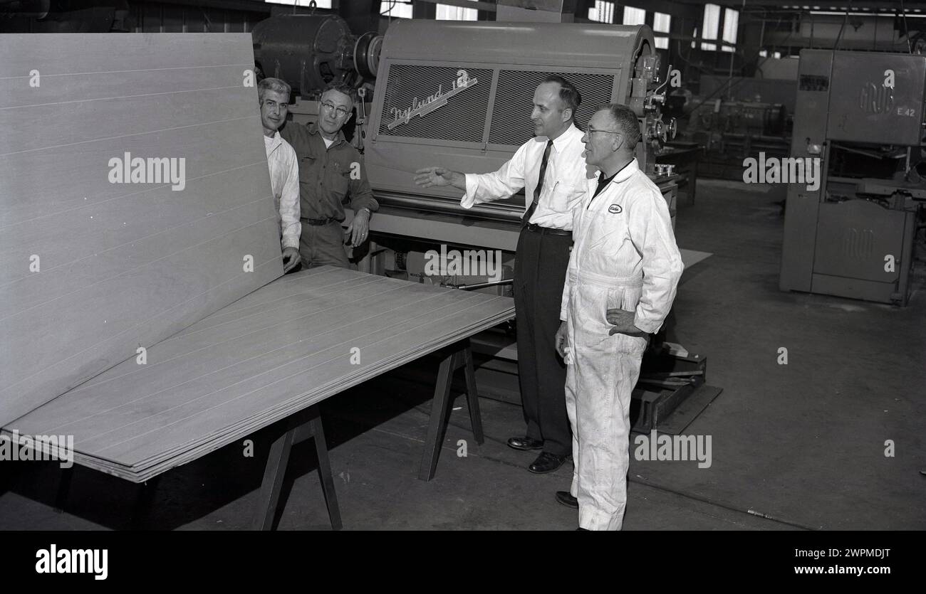 1950s manager hi-res stock photography and images - Alamy