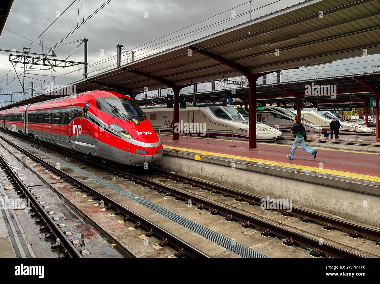 Madrid, Spain. 07th Mar, 2024. A Frecciarossa 1000 (l, ETR 400) of the ...