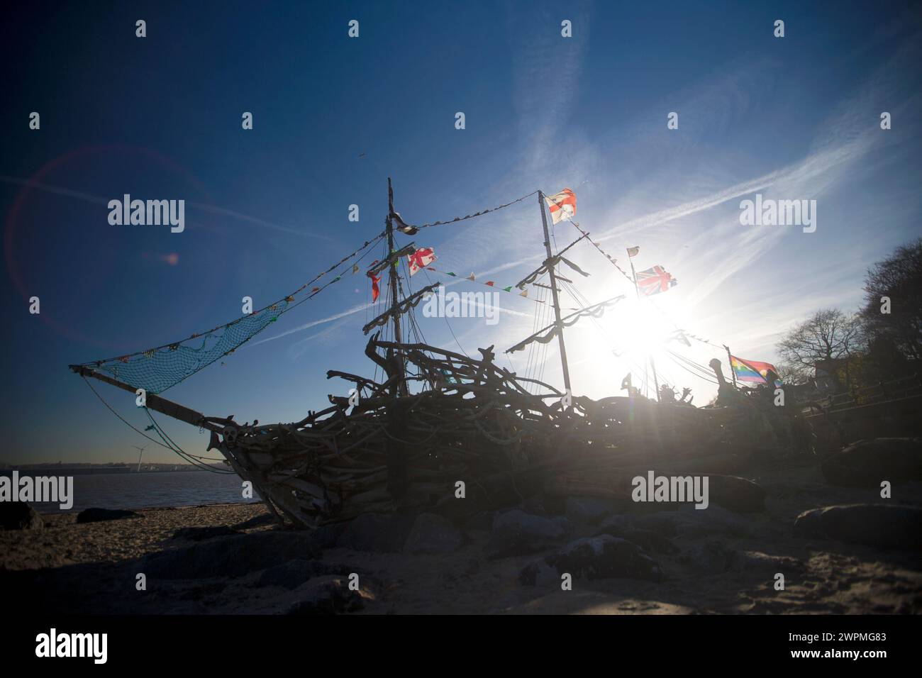 28/11/16 As the cold front sweeps in with blue skies and freezing ...