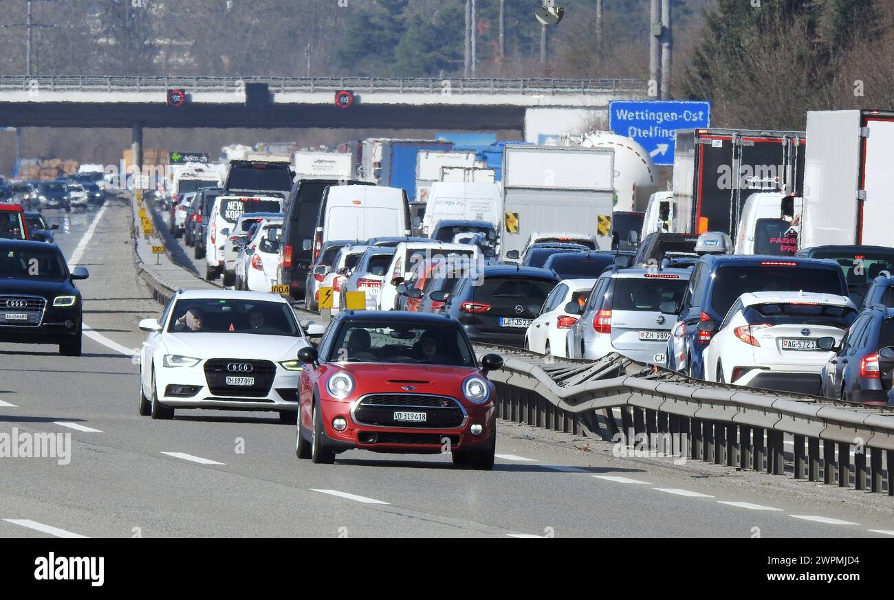 Stau auf der autobahn a1 hi-res stock photography and images - Alamy