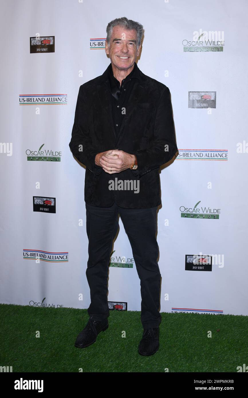 Pierce brosnan 2024 hi-res stock photography and images - Alamy