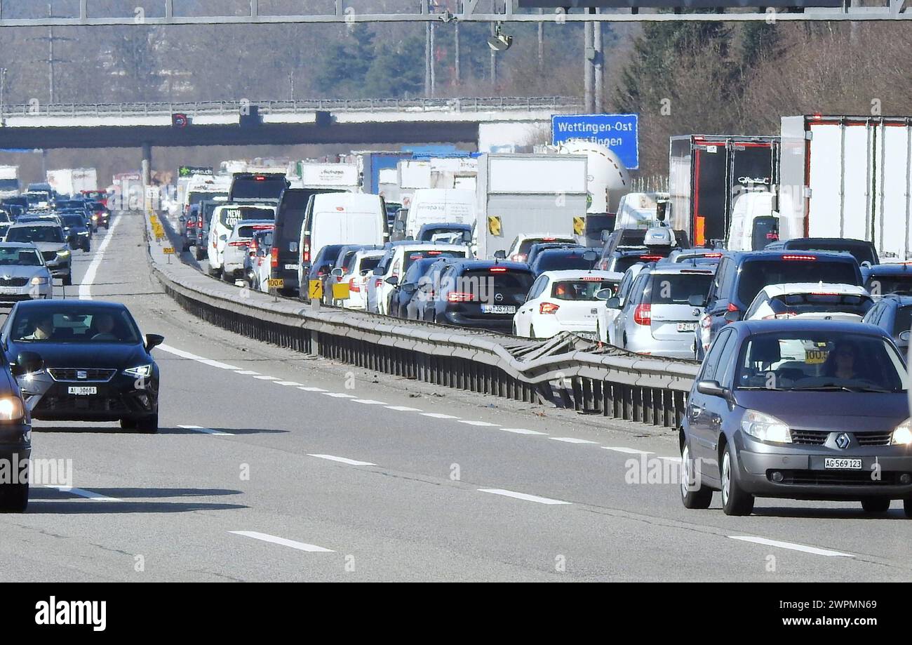 Stau auf der autobahn a1 hi-res stock photography and images - Alamy