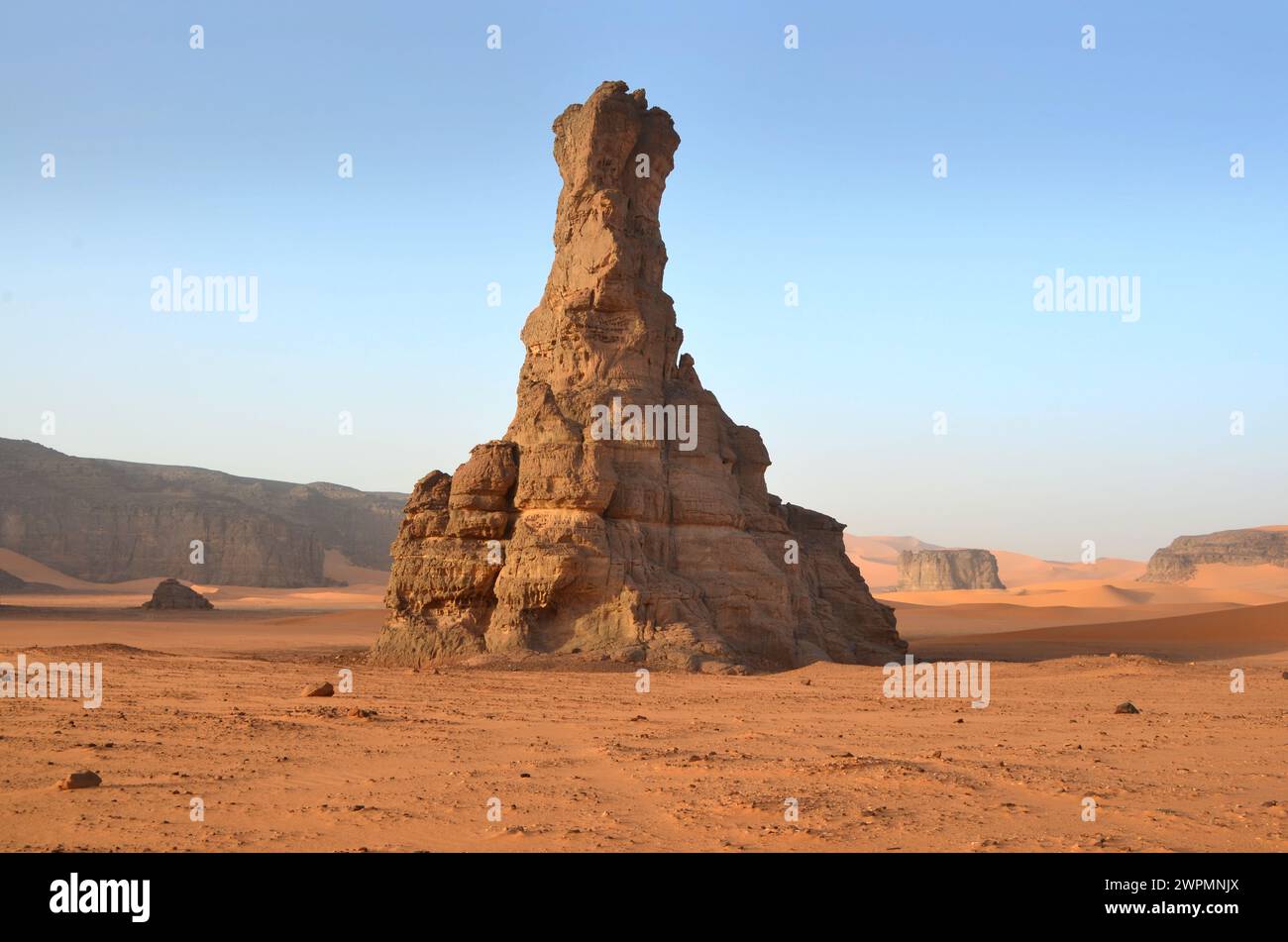 Panorama of the Sahara Desert in Algeria Stock Photo - Alamy