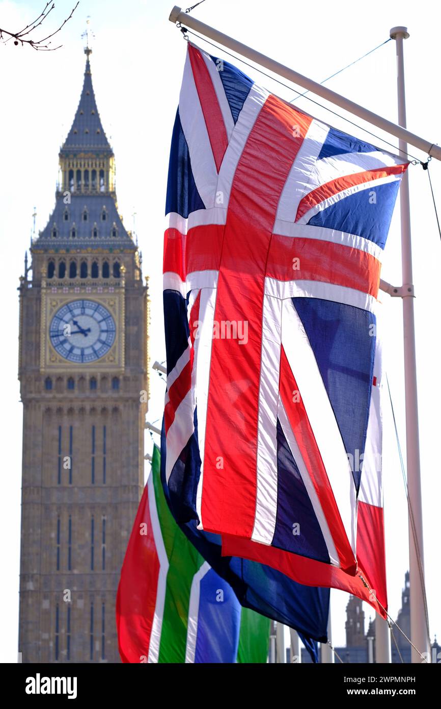 Flags of the commonwealth hi-res stock photography and images - Alamy