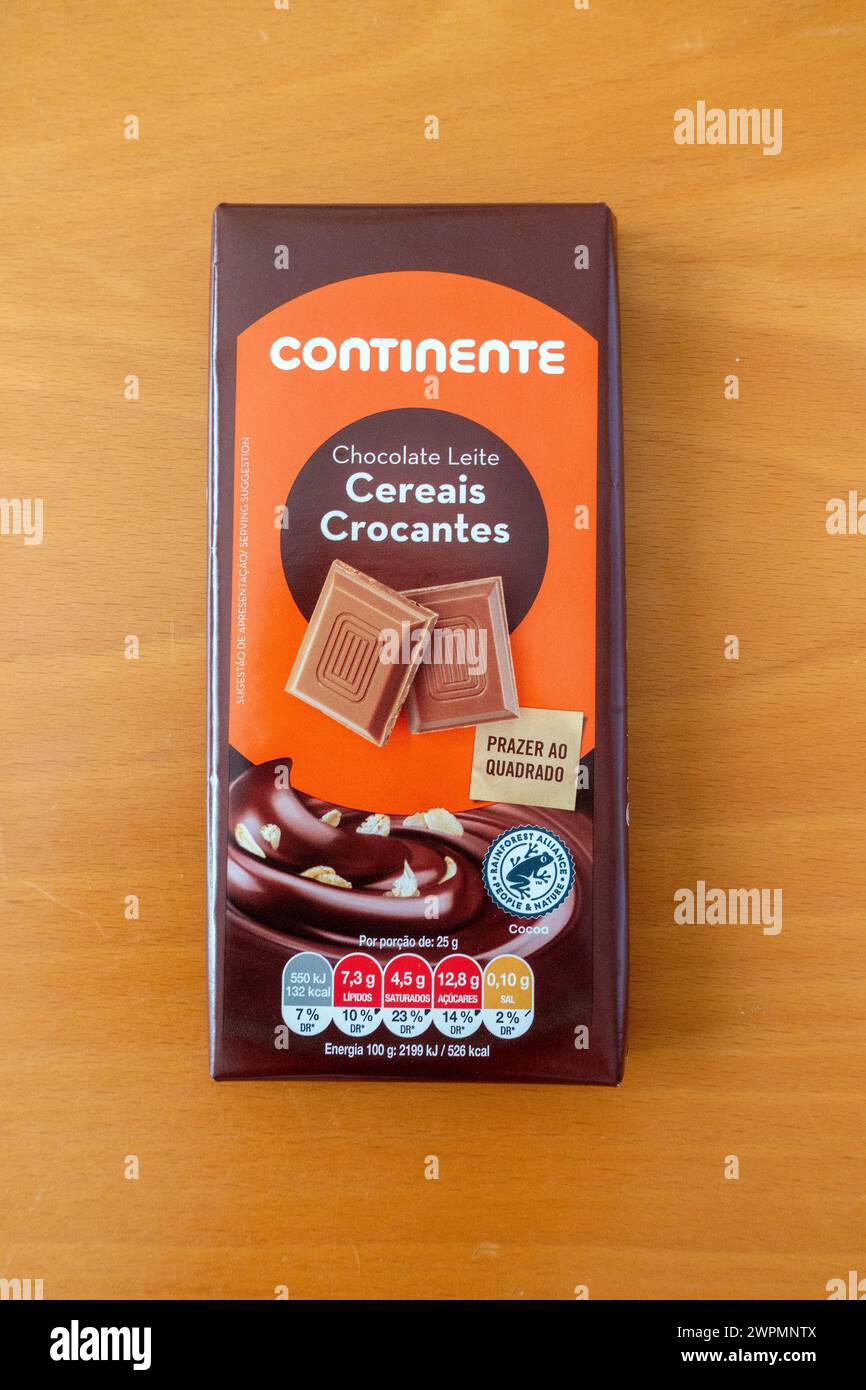 Continente chocolate bar hi-res stock photography and images - Alamy
