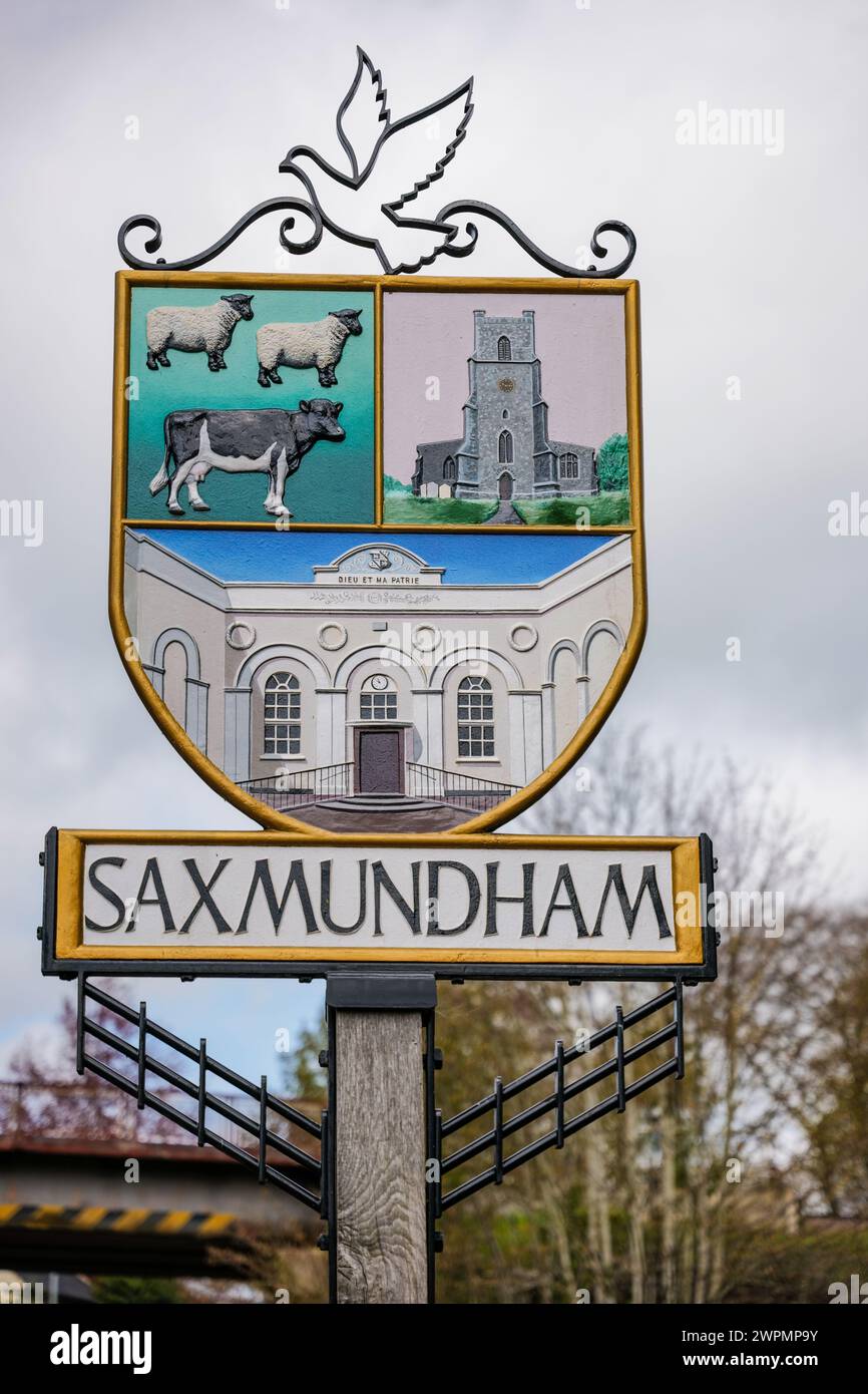 Noticeable sign hi-res stock photography and images - Alamy