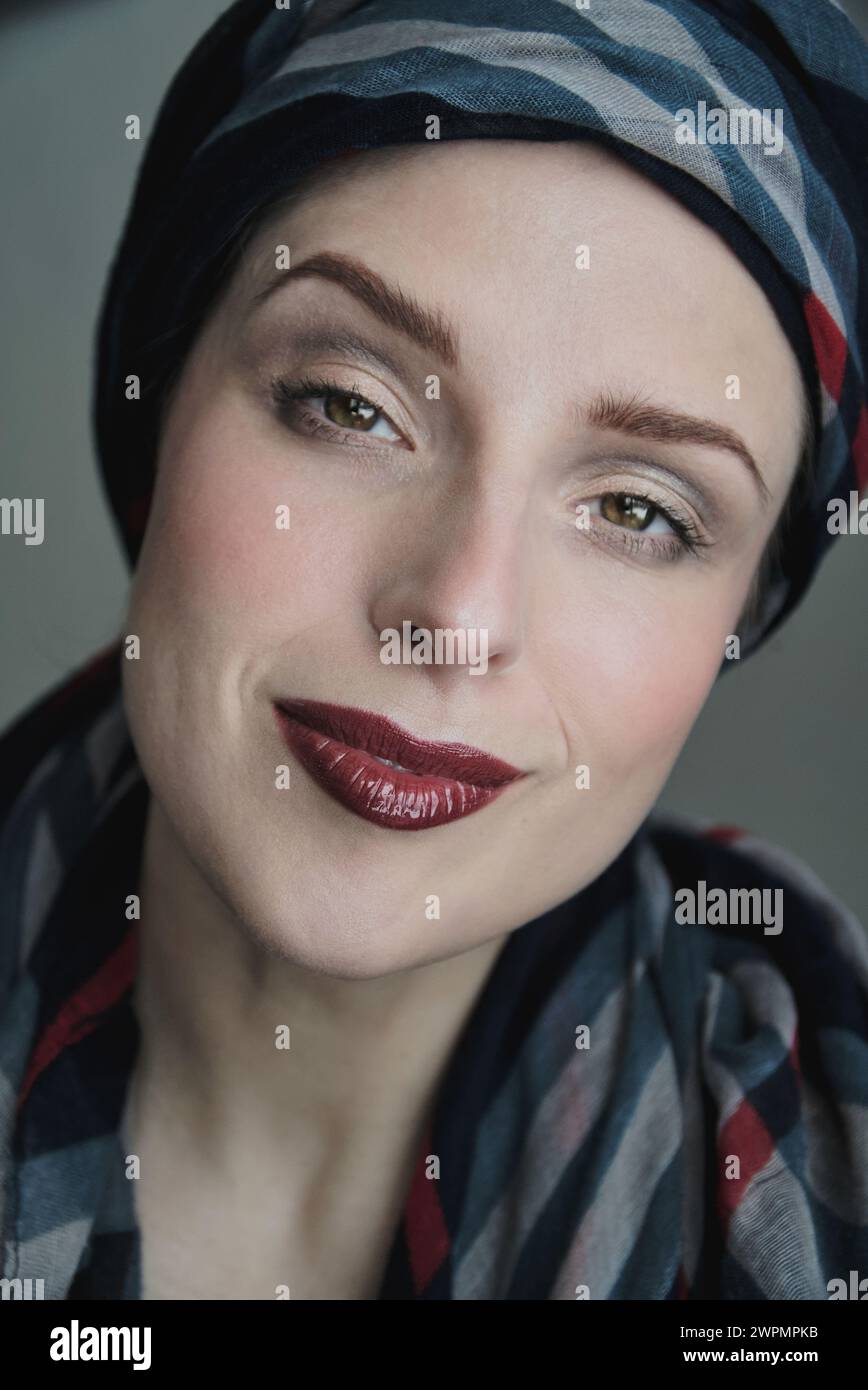 Pale skin hi-res stock photography and images - Alamy