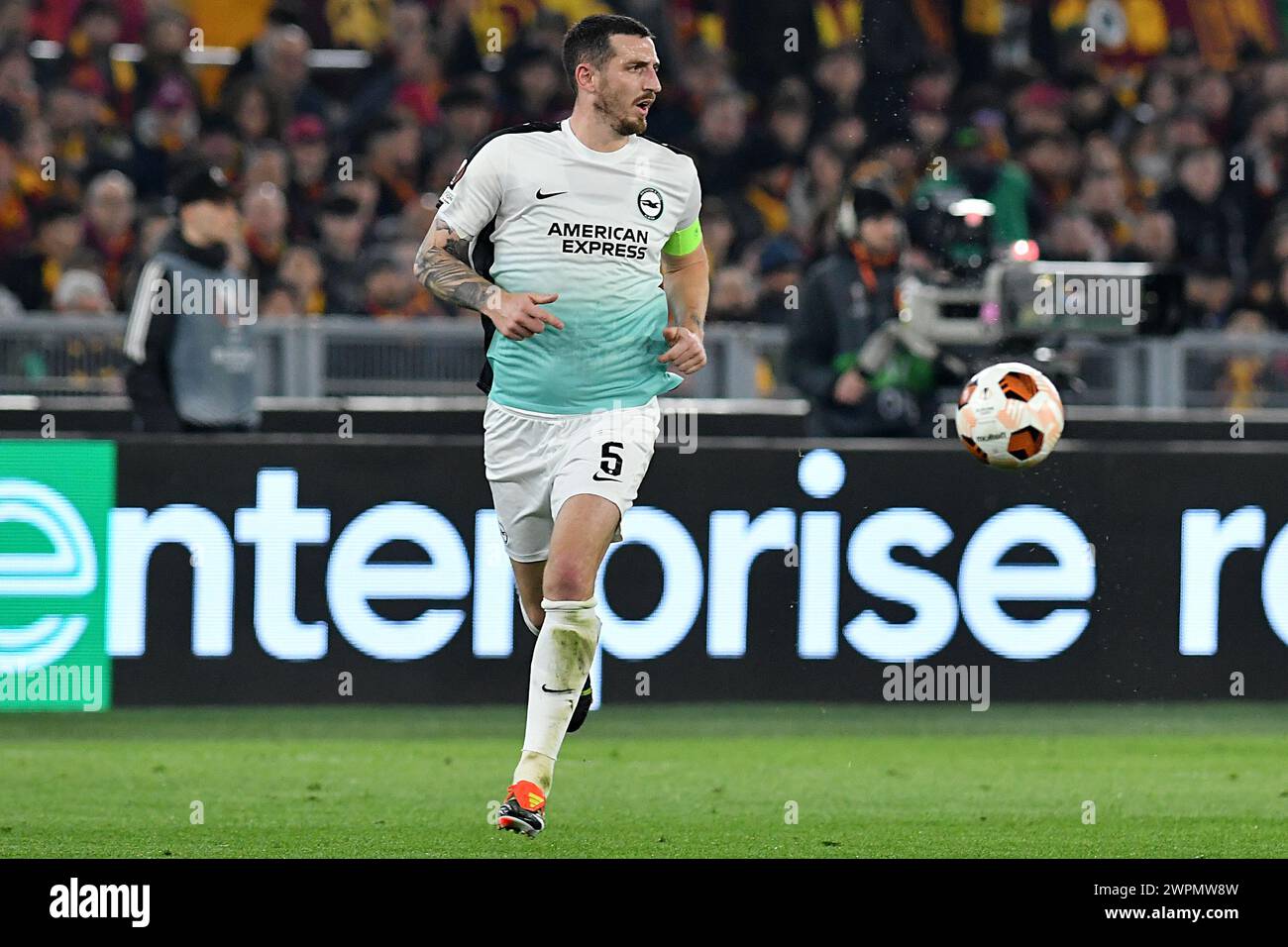 Brighton footballer lewis dunk hi-res stock photography and images - Alamy