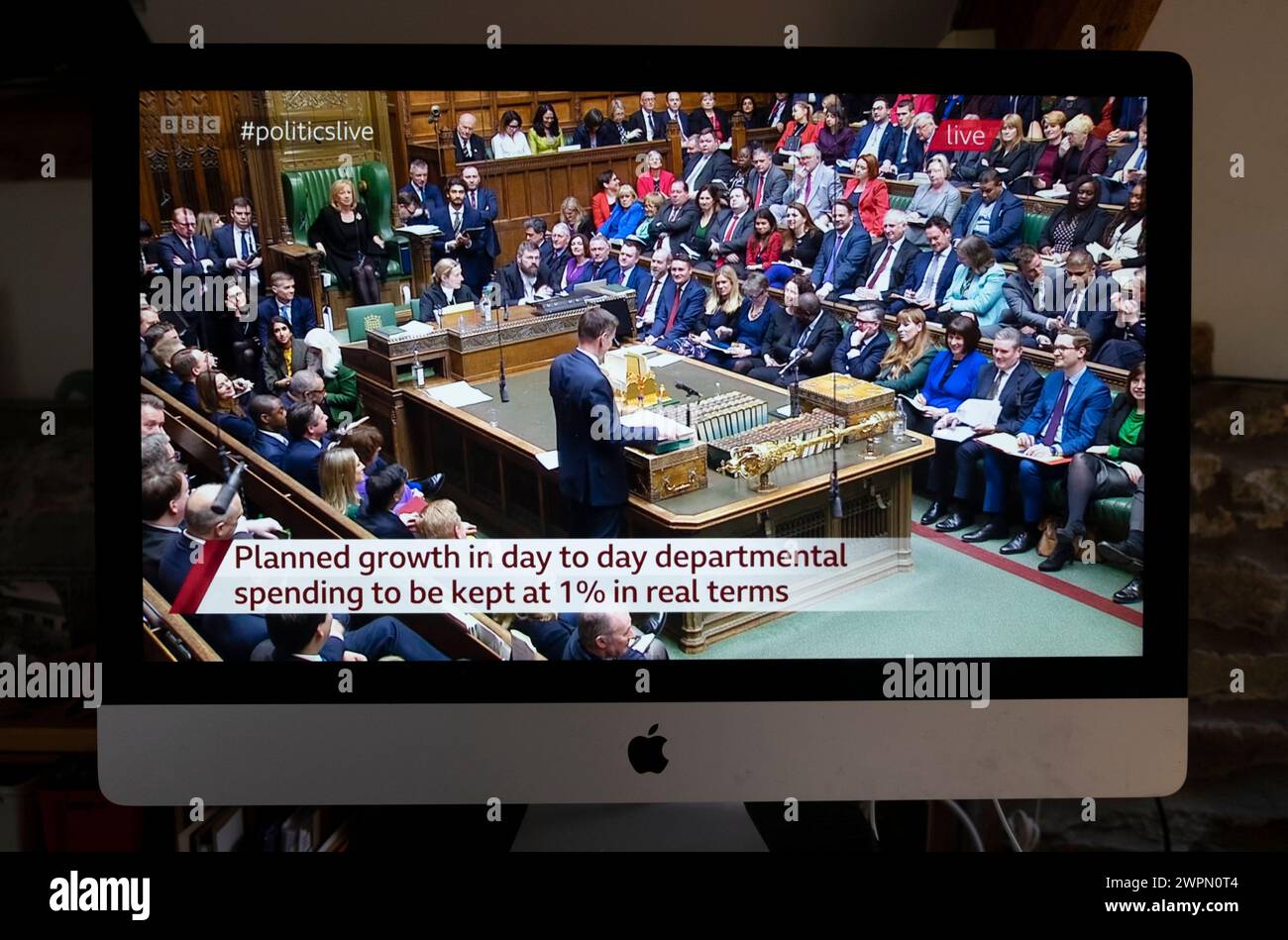 Jeremy Hunt Tory Conservative Chancellor of the Exchequer delivers ...