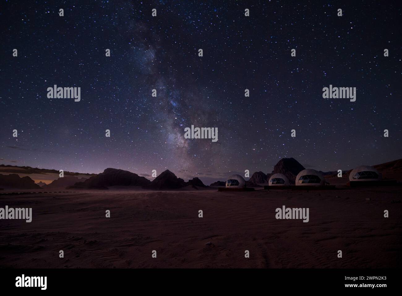 Milky way desert wadi rum in jordan hi-res stock photography and images ...