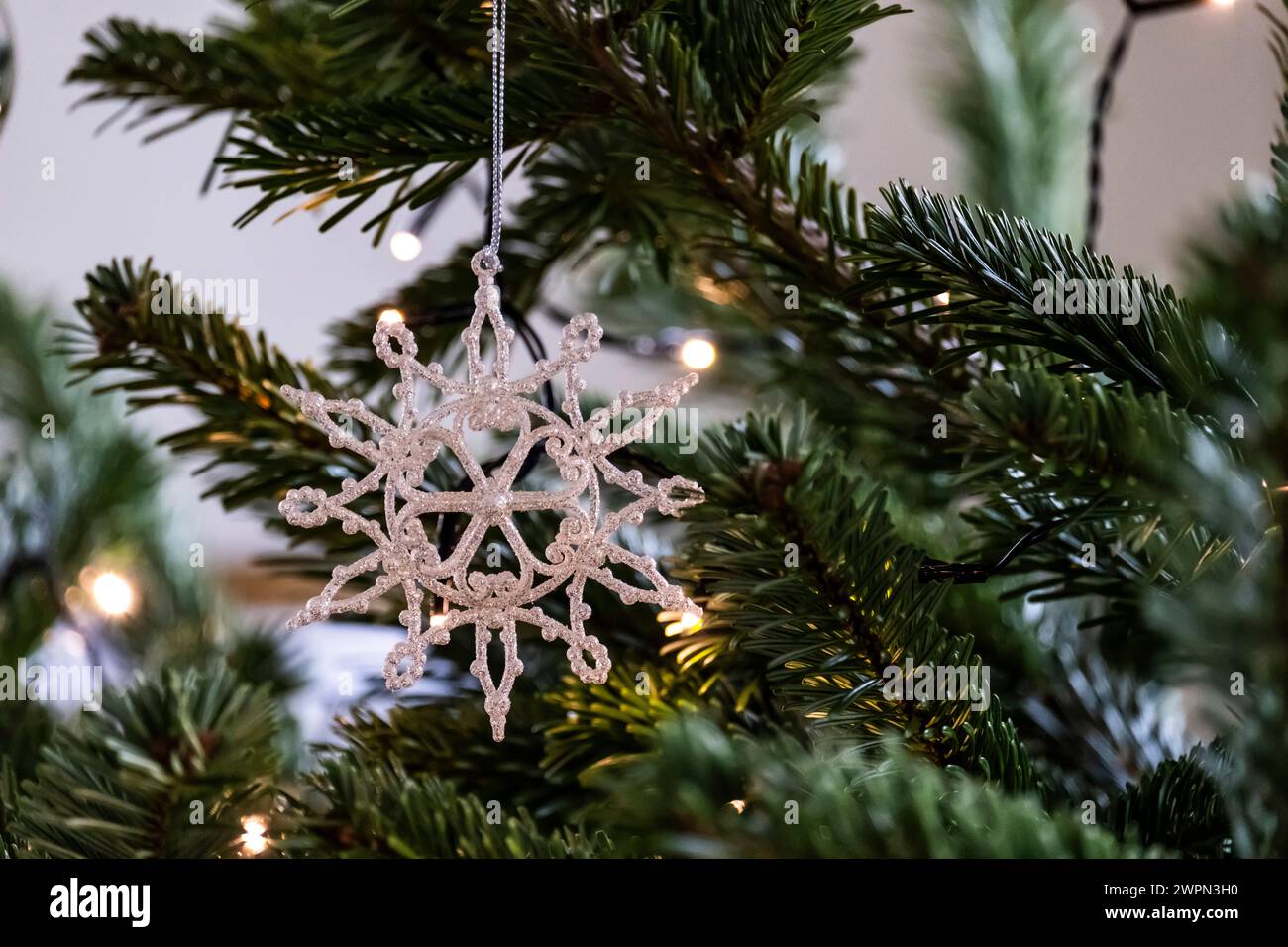 Decorated christmas tree close hi-res stock photography and images - Alamy